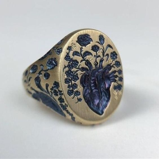 Botanical Heart Signet Ring in Gold Color – Ivory Bloom